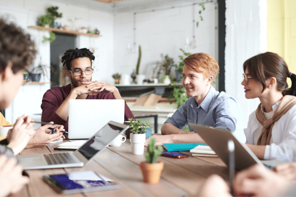 How to Spot the Warning Signs of Favoritism at Work