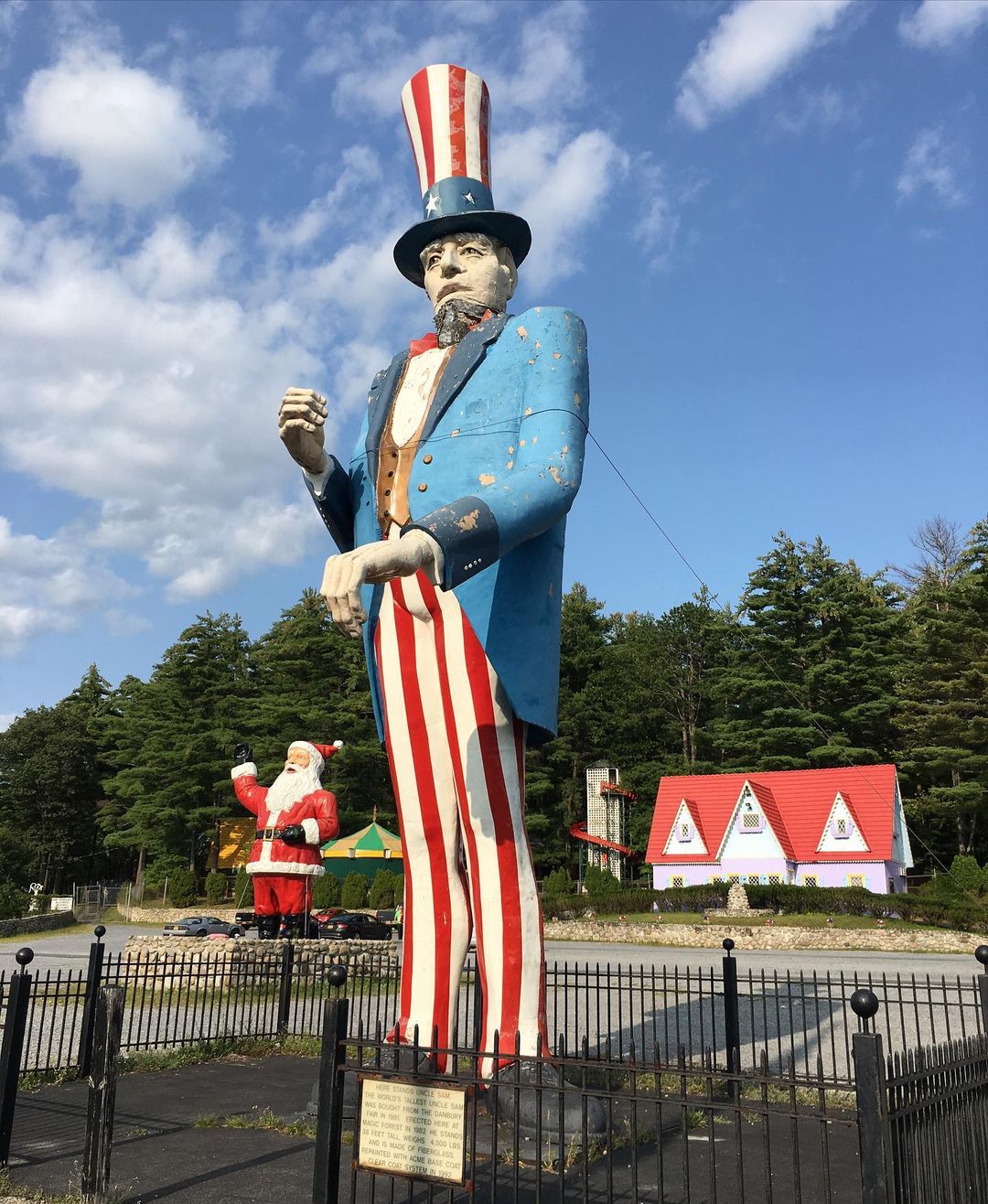 25 Unforgettable 4th of July Party Ideas for Work to Strengthen Team Bonds