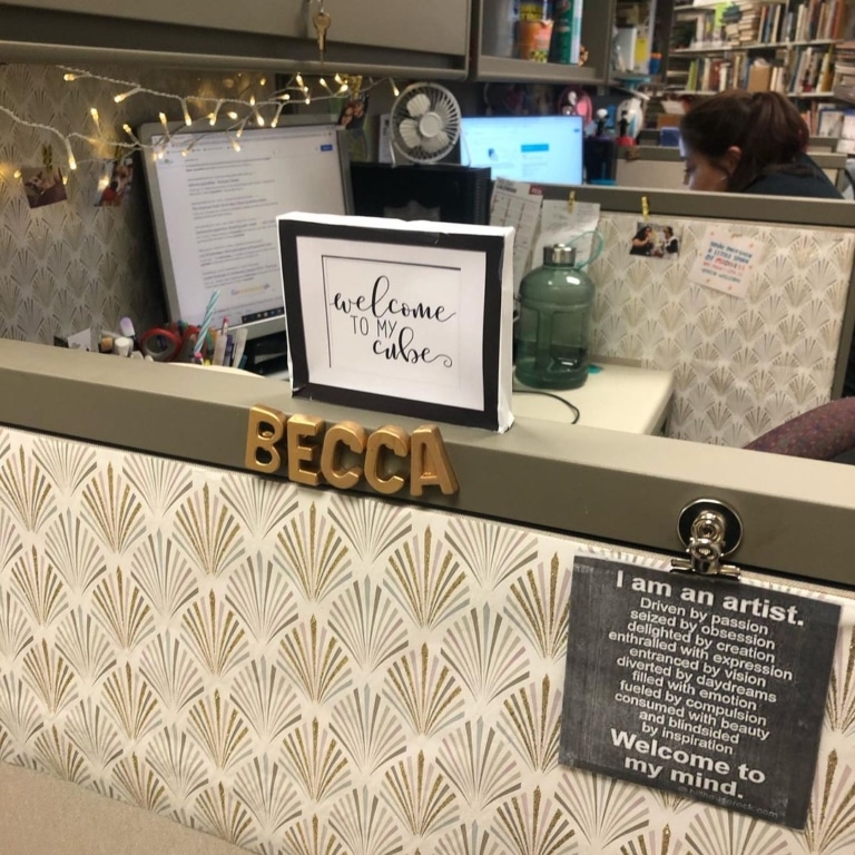 40+ Best Office Cubicle Decoration Ideas To Spice Up Your Workspace