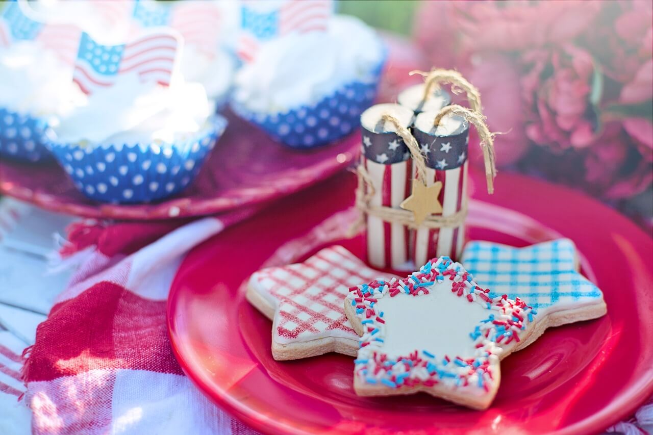 25 Unforgettable 4th of July Party Ideas for Work to Strengthen Team Bonds