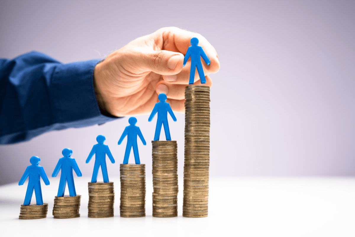 9 Best Employee Retention Strategies To Retain Excellent Employees