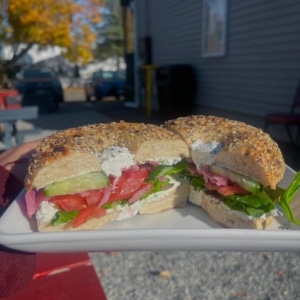 30 Quick & Easy At Work Breakfast Ideas For Busy Professionals