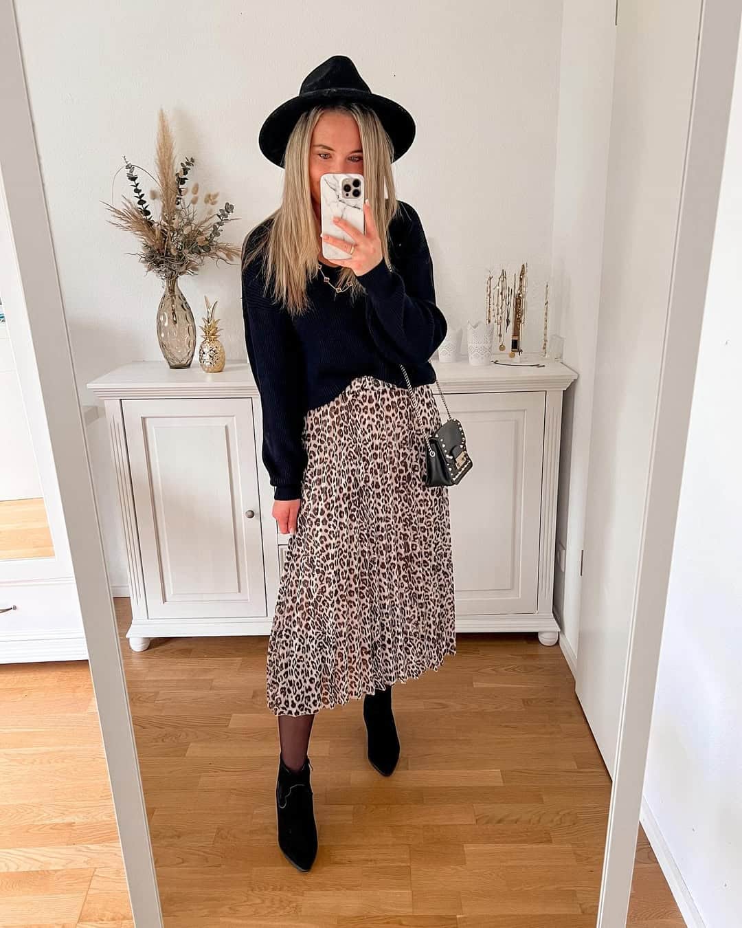 First Impression Count: 30+ Conference Outfit Ideas For Women That ...