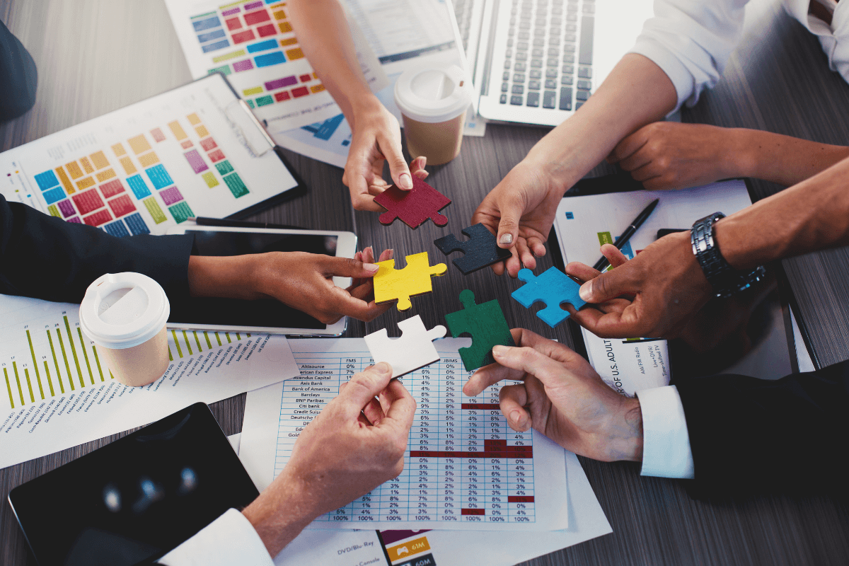 How To Create A Happy Workplace That Employees Never Want To Leave