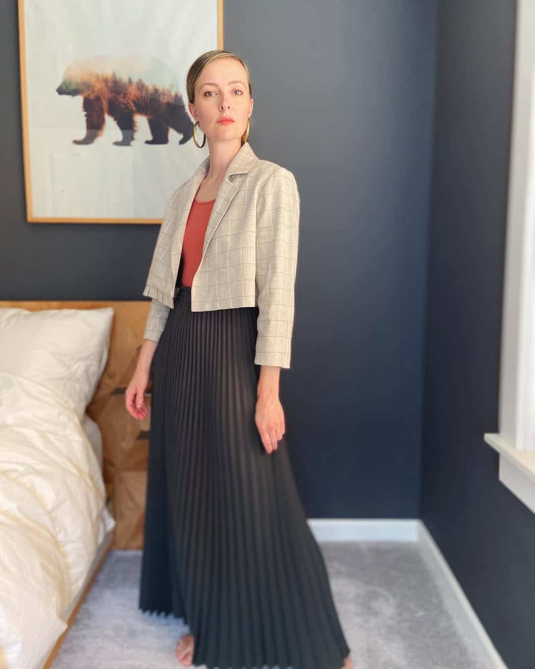 27 Gorgeous Summer Work Outfits for Women Over 50