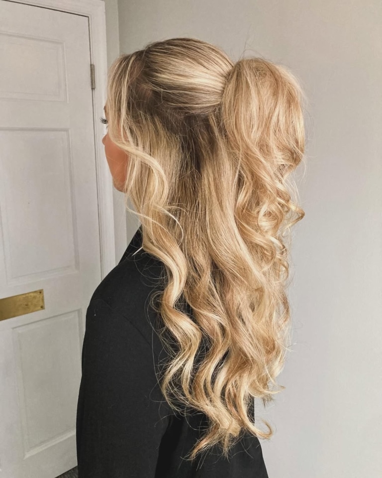 30 Effortless Work Hairstyles for Long Hair to Master in Minutes