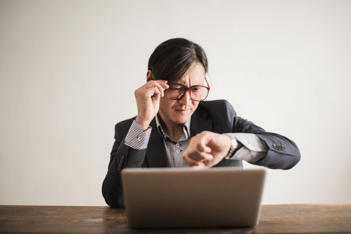 10 Meeting Etiquette Rules That You Might Be Breaking (and How to Fix Them)