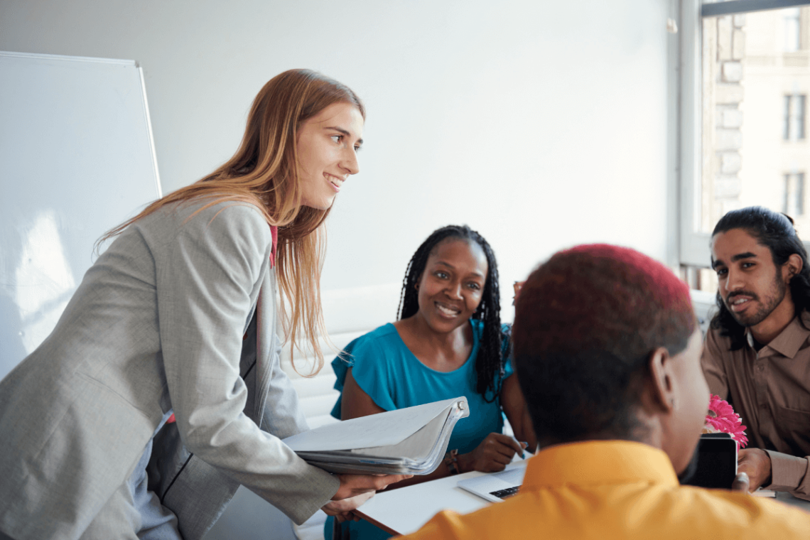 No More Carrying the Team: 7 Expert-Backed Tips for Working With Lazy ...