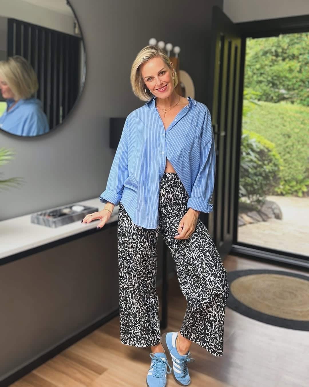 21 Effortless Casual Work Outfits That Strike the Perfect Balance of ...