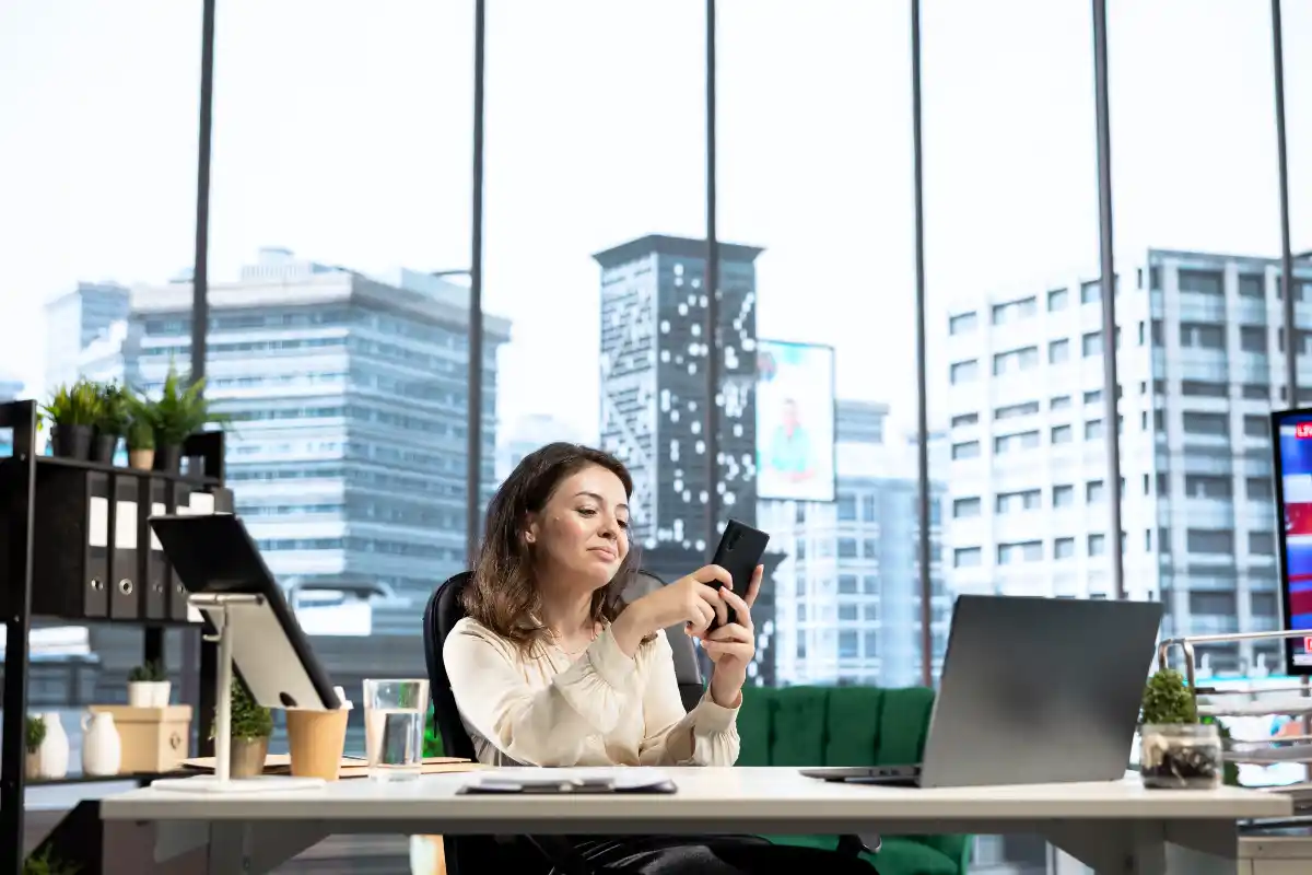 16 Creative office photoshoot ideas for Professional Personal Branding
