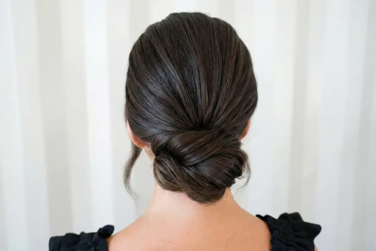 17 easy bun hairstyles for work That Look Professional And Sleek